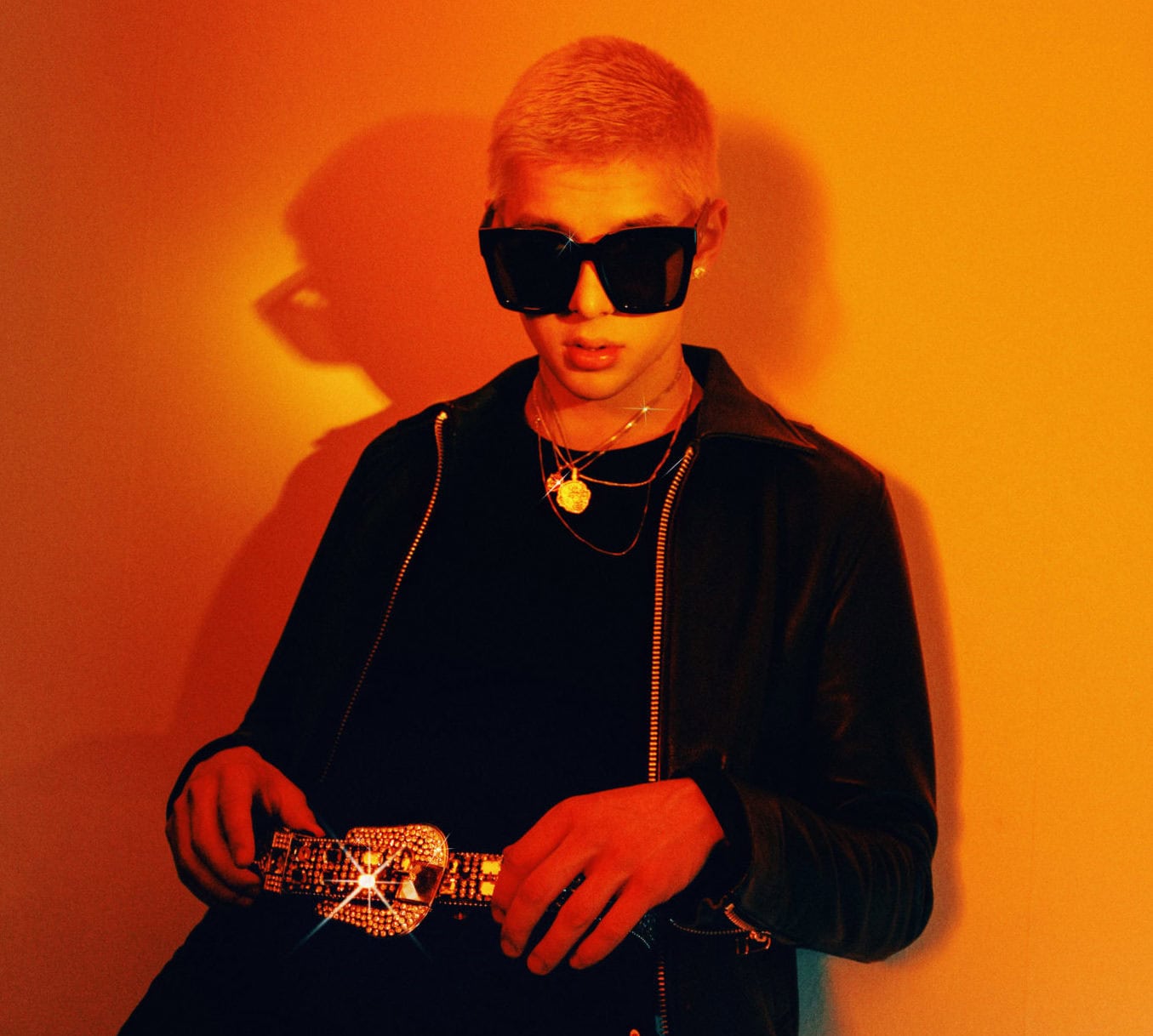 Haastattelussa Cledos, joka paljastaa uudella kappaleella herkemmän ...