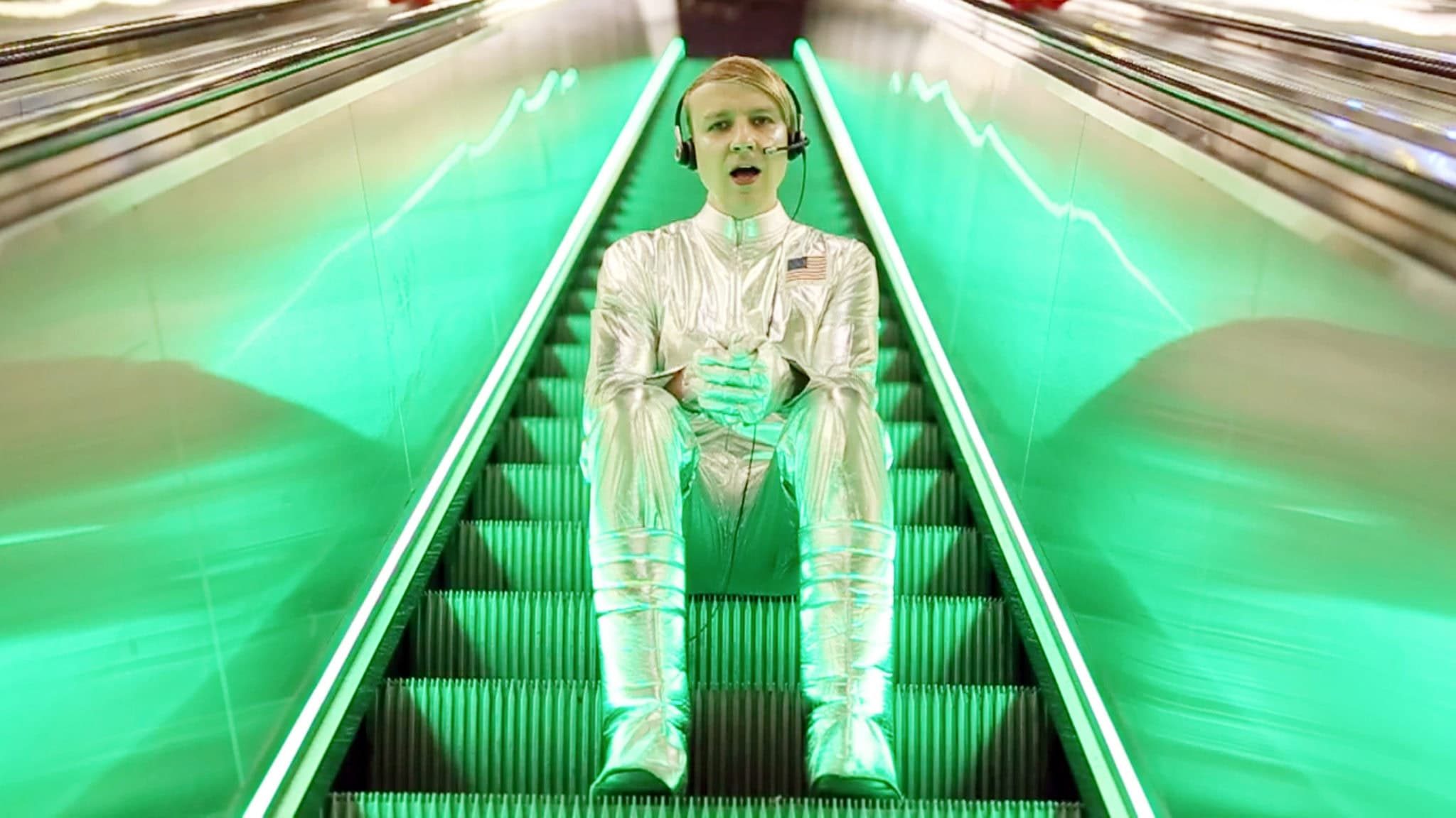 The Crash- ja Magenta Skycode -yhtyeissä soittaneen Tomi Mäkilän ...