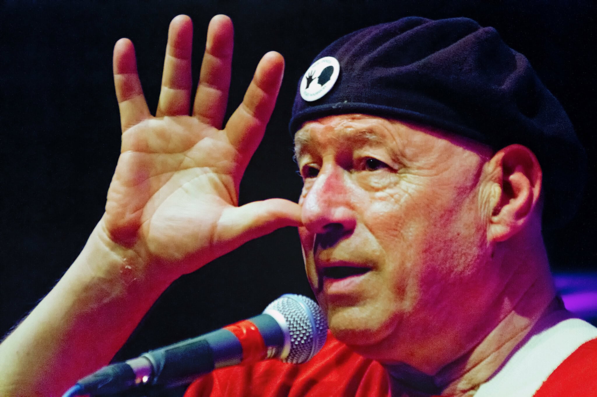Neil Innes on kuollut 75-vuotiaana – tunnettiin "Monty Python -ryhmän ...