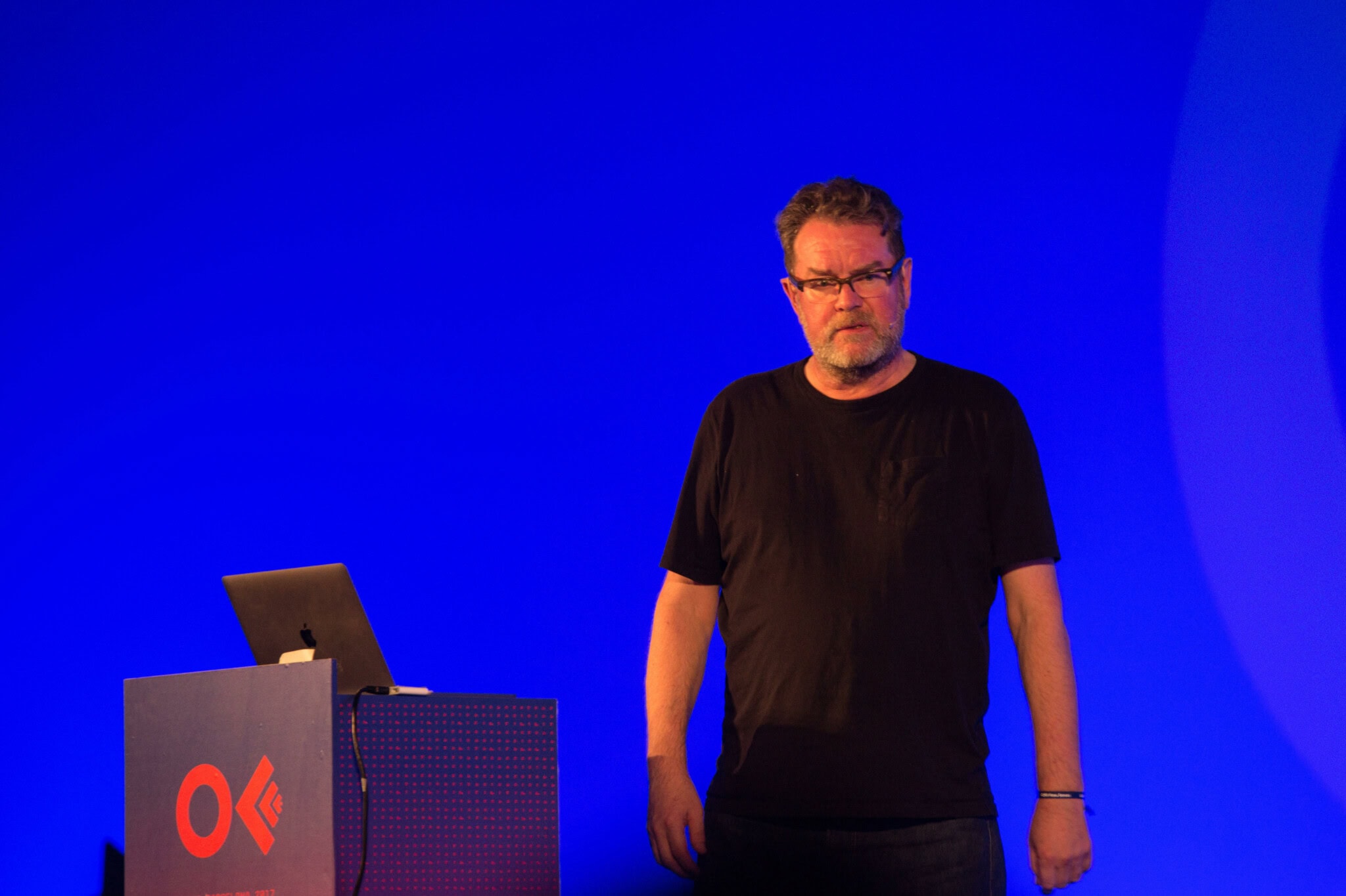 Vaughan Oliver on kuollut – muistetaan etenkin 4AD-levy-yhtiölle ...