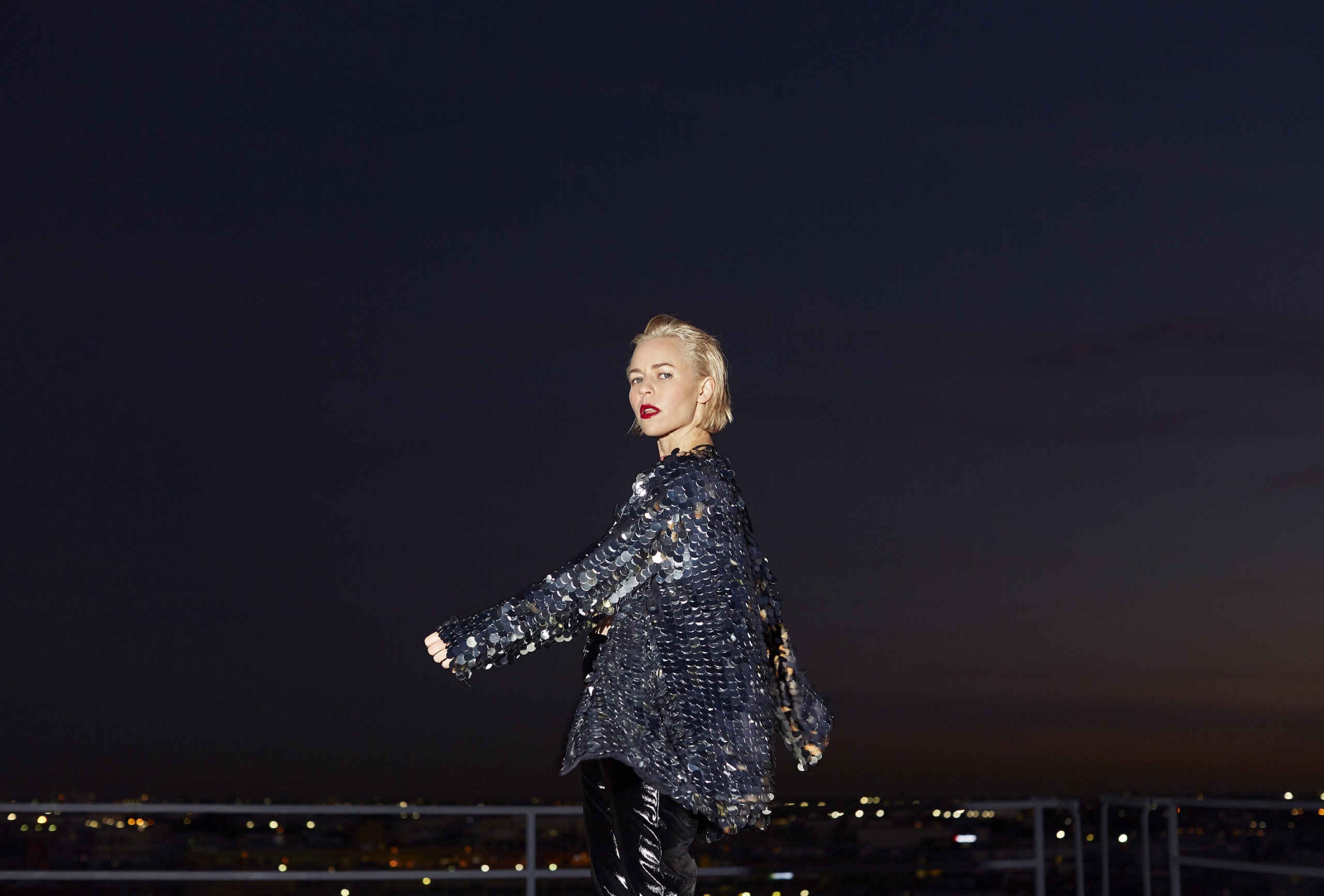 Vesala julkisti tulevan albuminsa kappalelistan - Rumba.fi