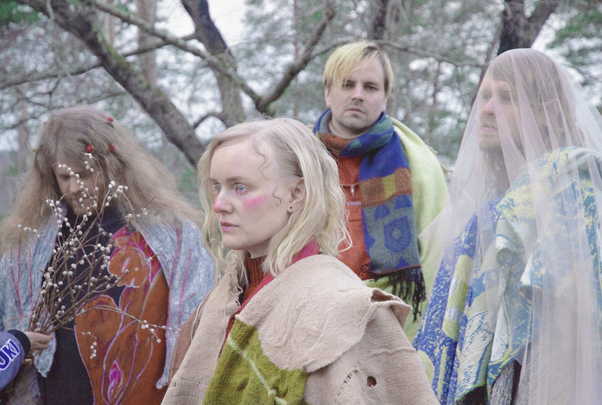 Ruusut julkaisi uuden kappaleen yli vuoden odotuksen jälkeen - Rumba.fi