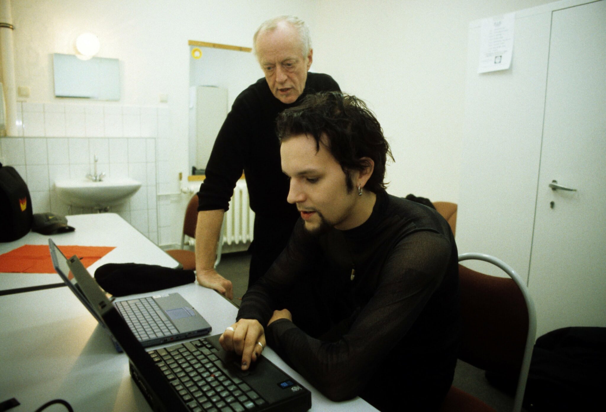 HS: Hanoi Rocksin, Rasmuksen ja HIM-yhtyeen manageri Seppo Vesterinen ...