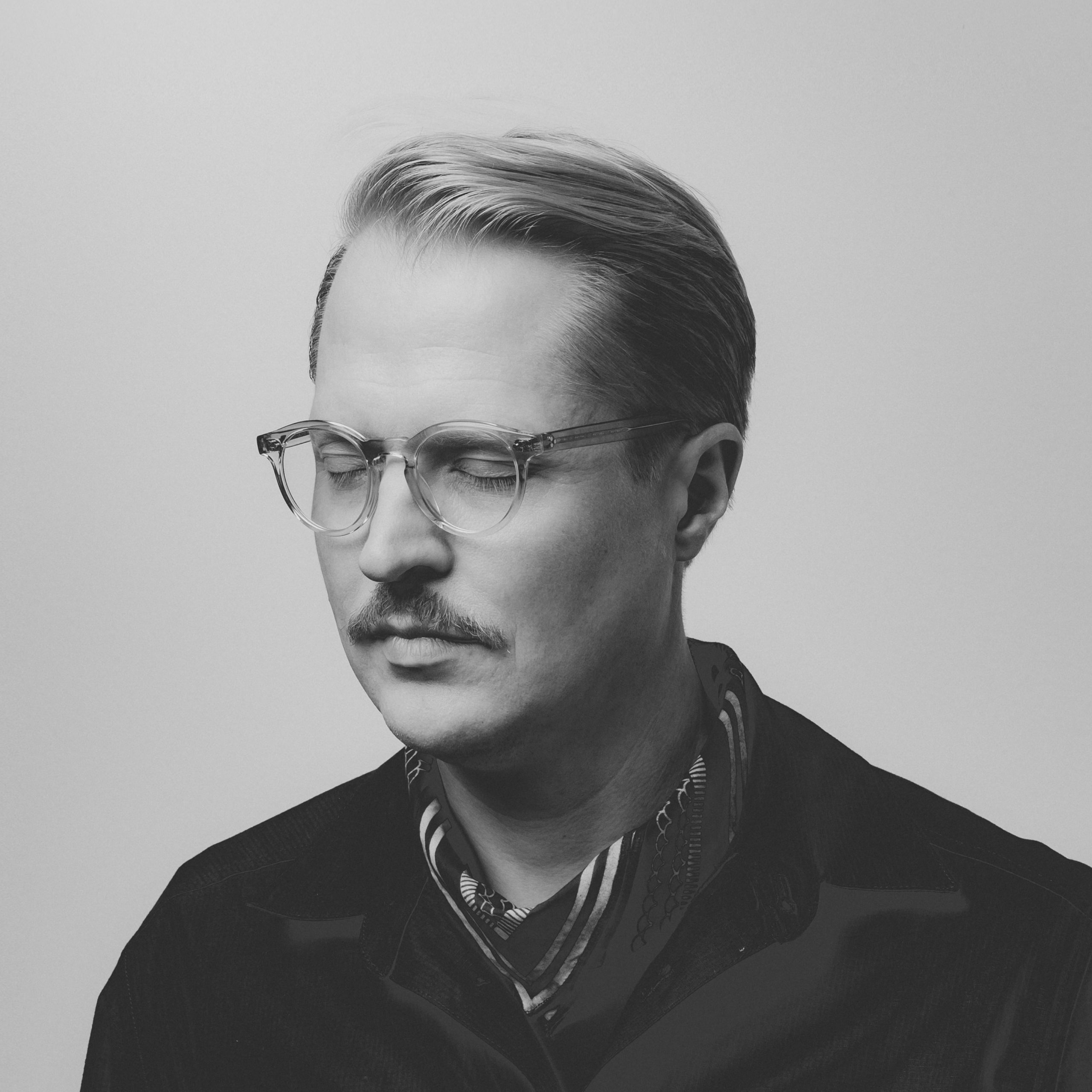 Neoklassista teknoa Hilma af Klintin innoittamana – Husky Rescue ...