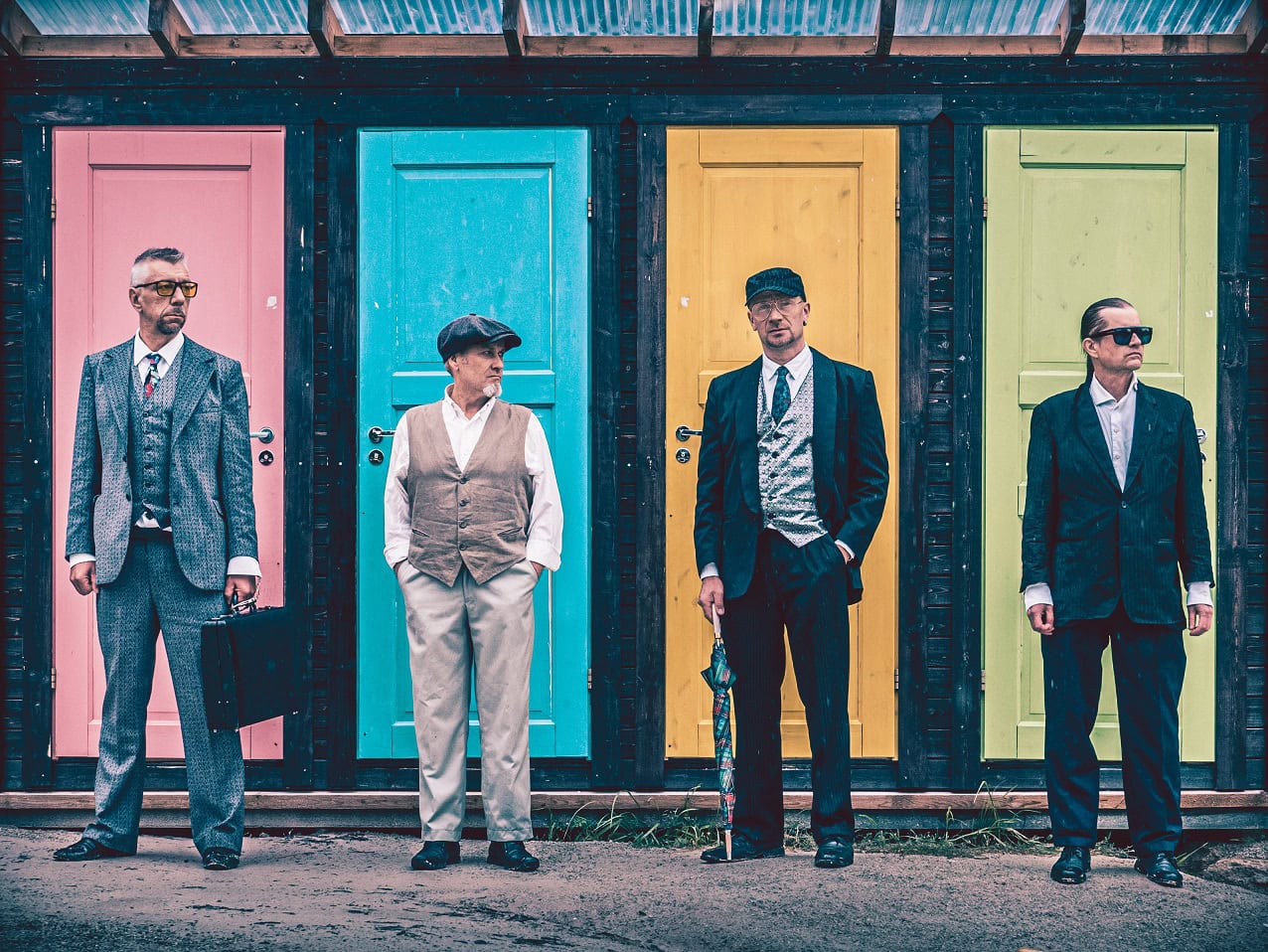 Neljä Ruusua julkaisi levyllisen uusioversioita hiteistään – mukana ...