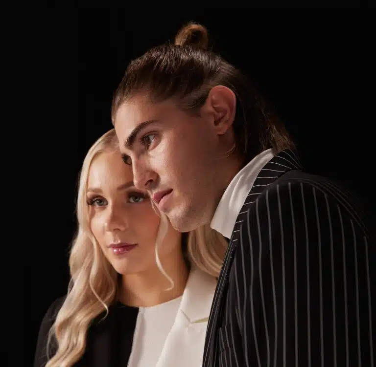 Viivi ja Robin Packalen julkaisivat suomenkielisen dueton - Rumba.fi