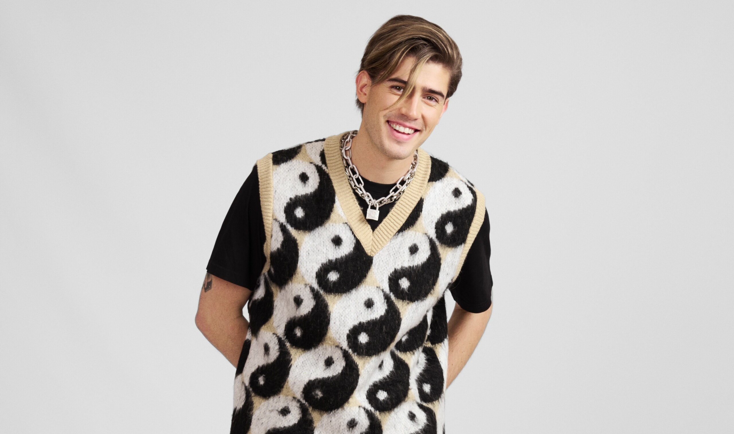 Robin Packalen otti käsittelyynsä Jannan hittibiisin - mukana vierailee ...