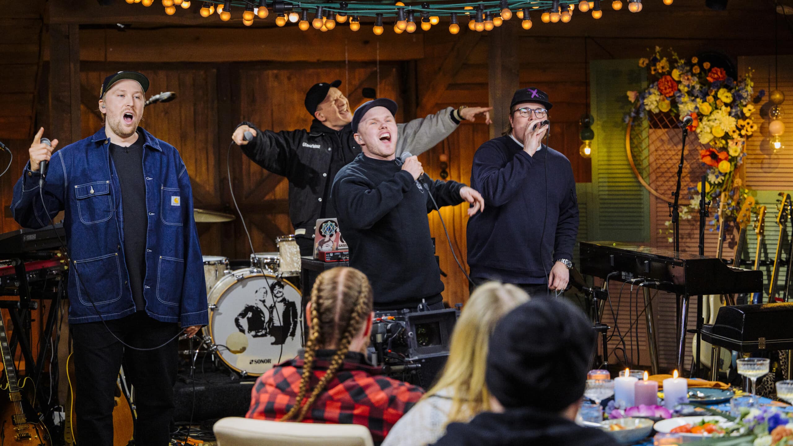 Hynynen ja A.W. Yrjänä hehkuttavat räppäreitä tulevassa Vain elämää ...