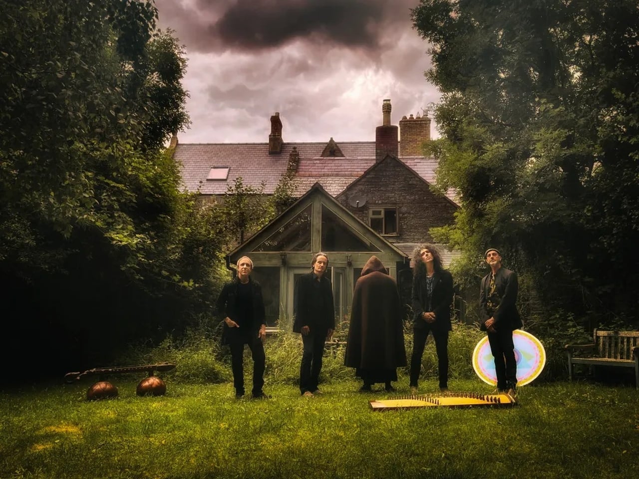 Jo 1960-luvulla perustettu psykedeelisen progen todellinen legendayhtye ...