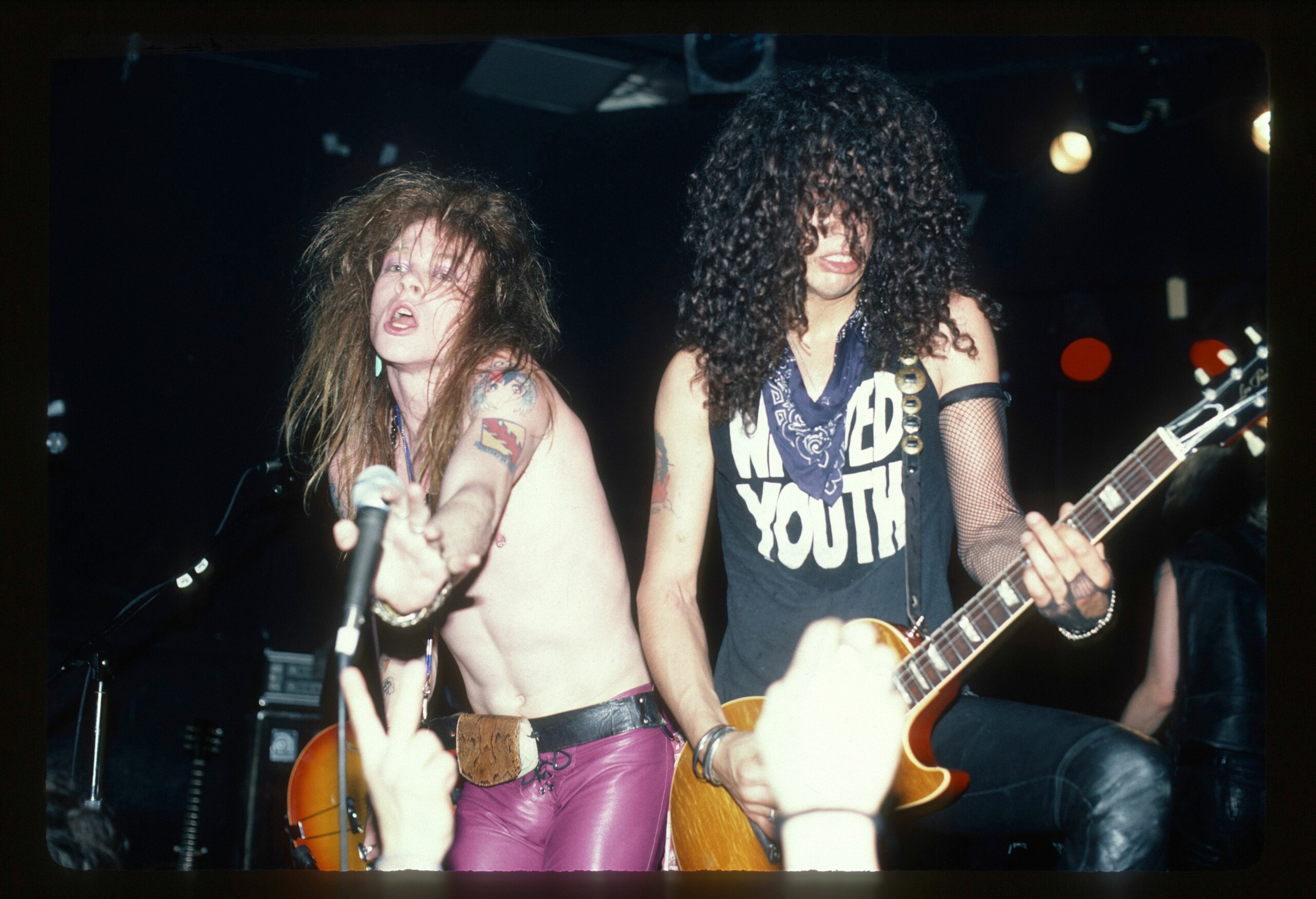 Jo kolmas biisi rockin todelliselta klassikkoalbumilta miljardikerhoon ...