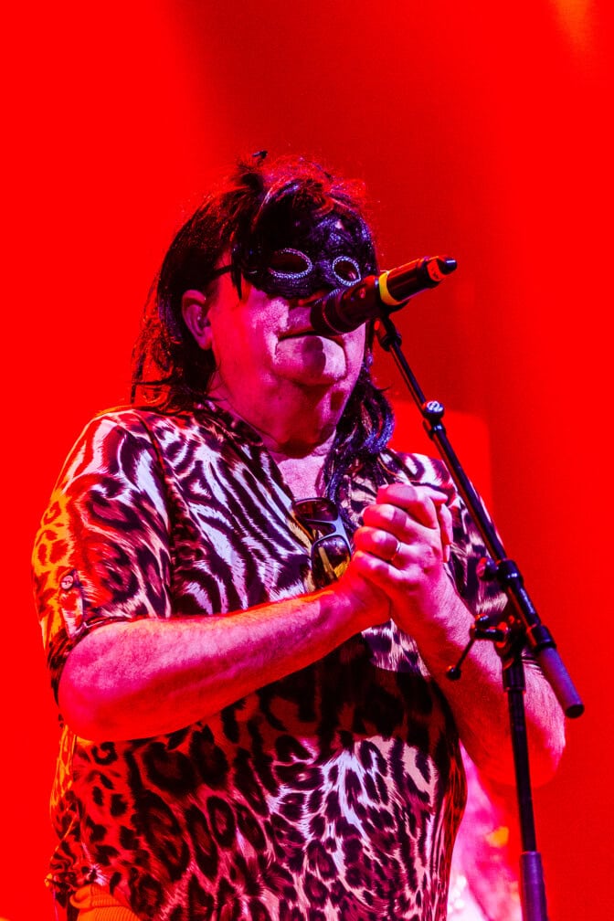 Sleepy Sleepersin 50-vuotisjuhlakeikoilla meno äityi villiksi – katso ...