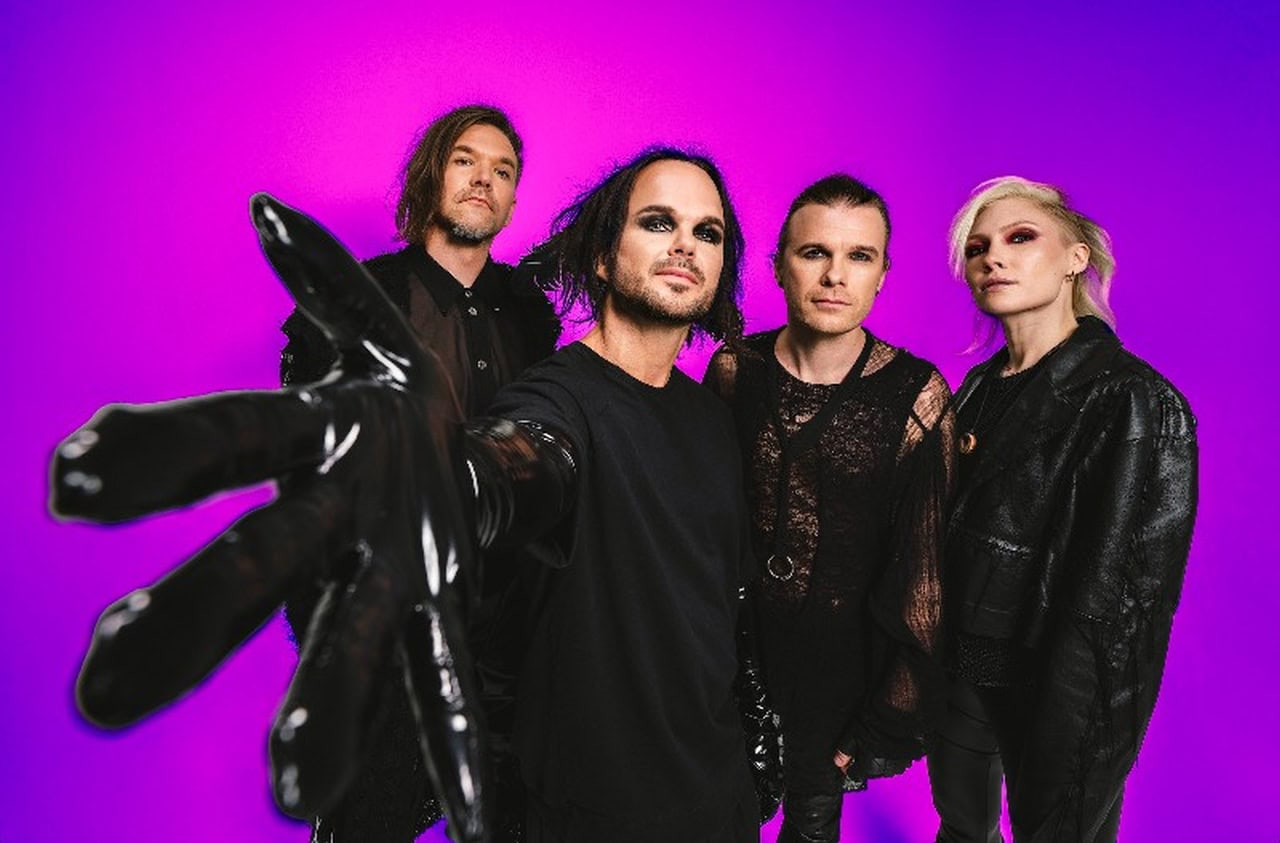 The Rasmuksen Lauri Ylönen: "Maailma on tällä hetkellä todella sekaisin ...