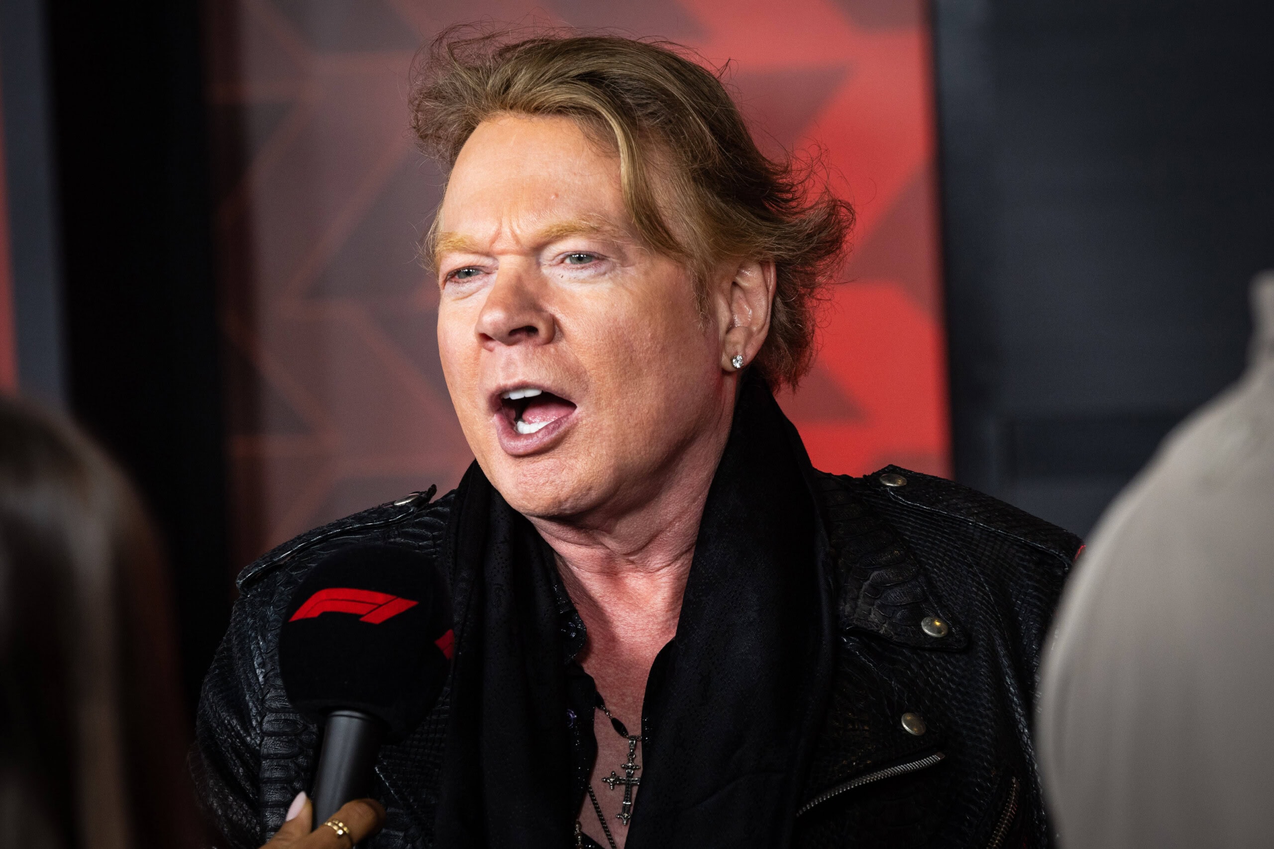 Guns N' Roses saapuu Tampereelle ensi maanantaina – lue täältä tärkeät ...