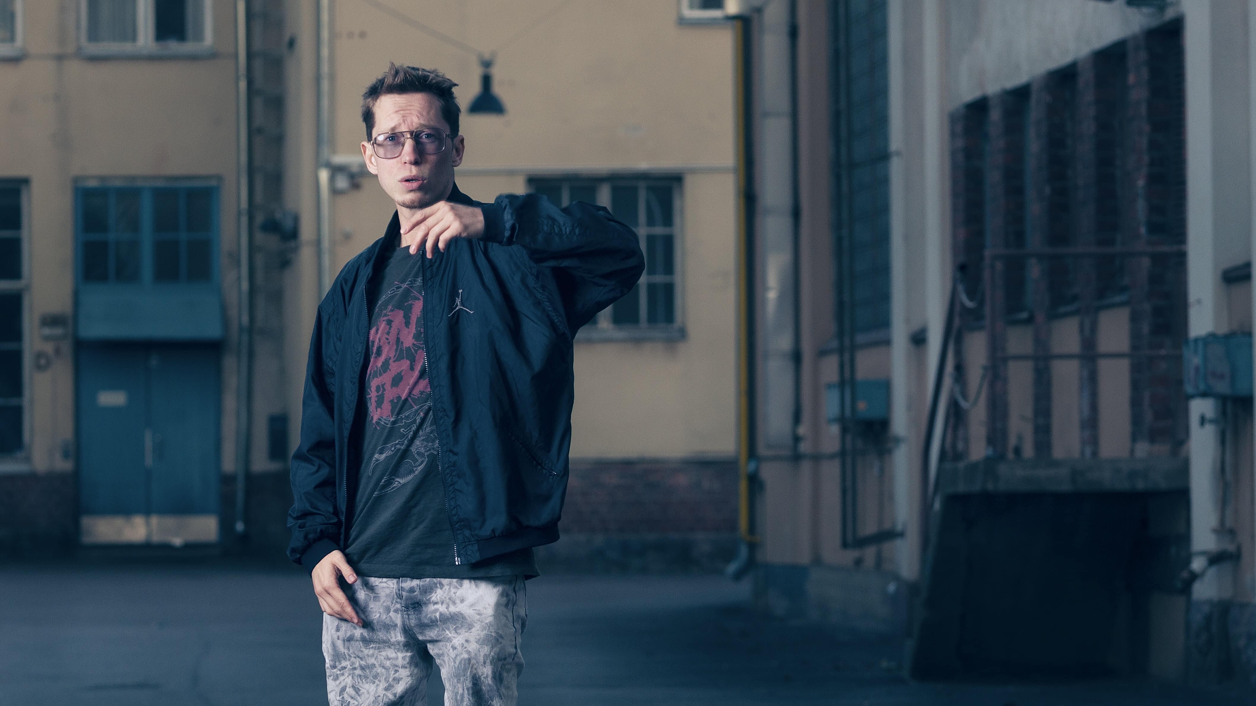 Kitara, rummut ja räppäri – Aksim hyppäsi syvään päähän ja julkaisi ...