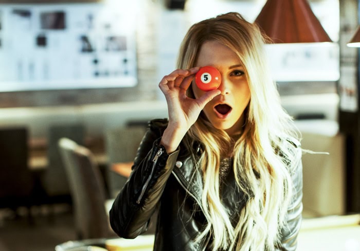 Levyarvio: Kaunis ja rohkea Sanni on hyvin brändätty täsmäartisti ...